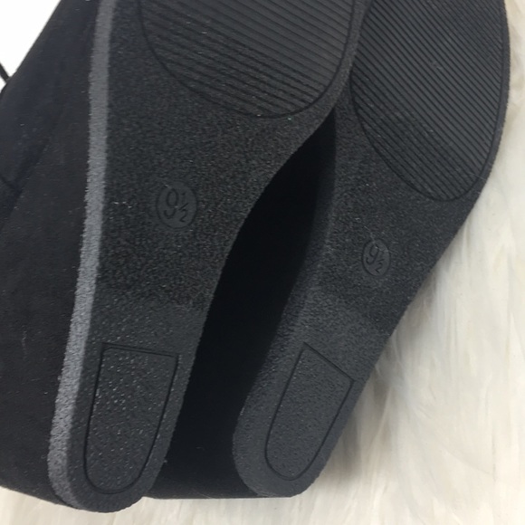 Universal Thread | Shoes | Universal Thread Bessie Wedge Ankle Bootie ...